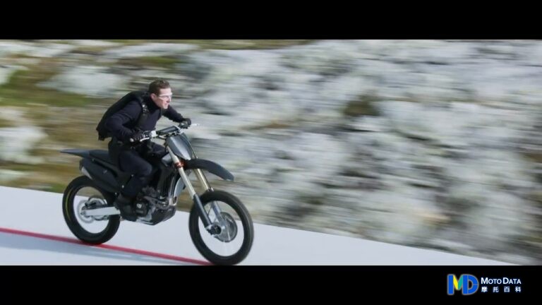 MI7-flying scene-001 – MOTODATA 摩托百科