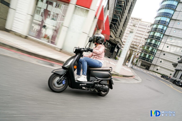 配備 Keyless 更實用 PGO Spring 125 B&W 特仕版都會體驗試駕 – MOTODATA 摩托百科