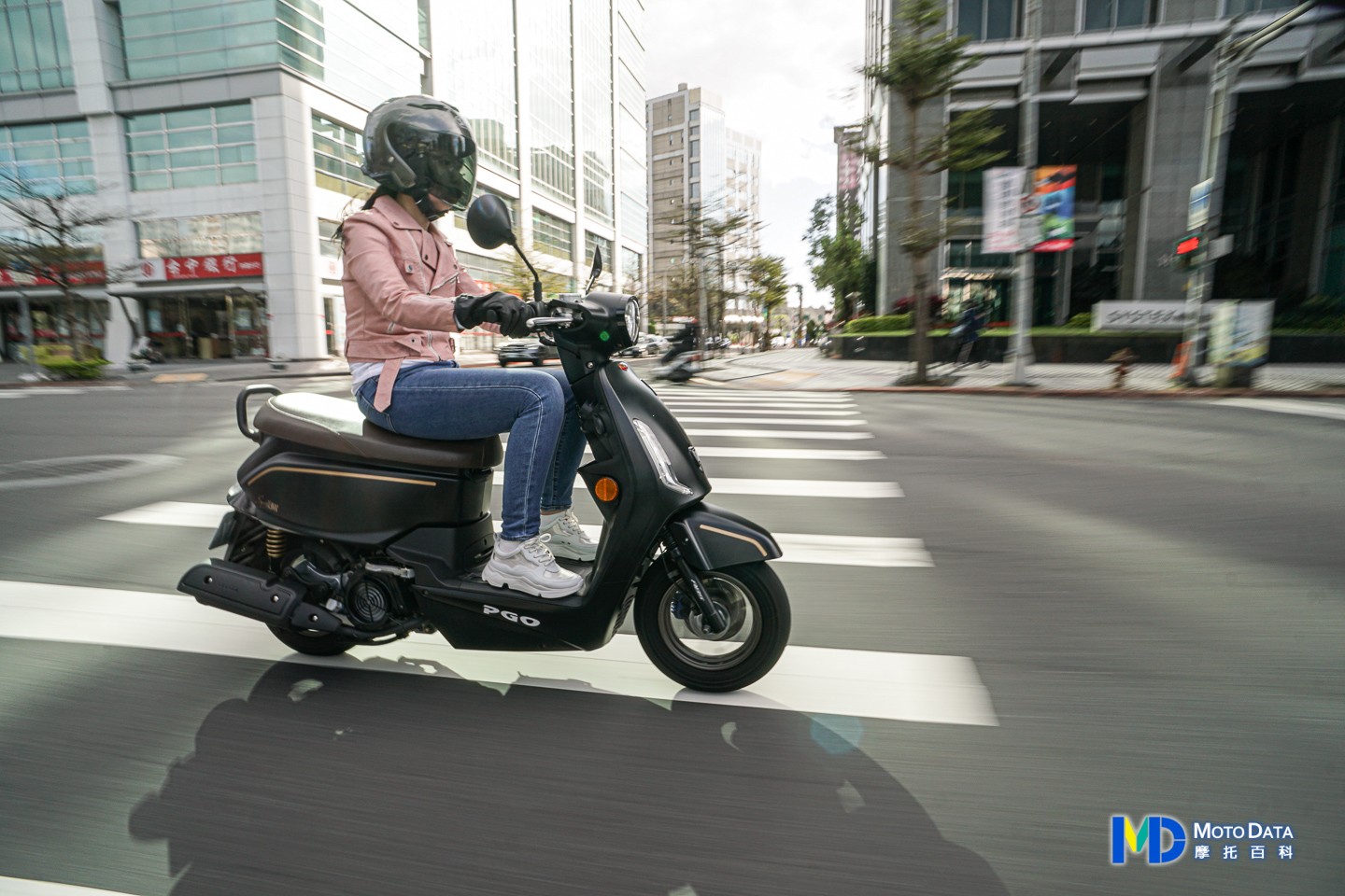 配備 Keyless 更實用 PGO Spring 125 B&W 特仕版都會體驗試駕 – MOTODATA 摩托百科
