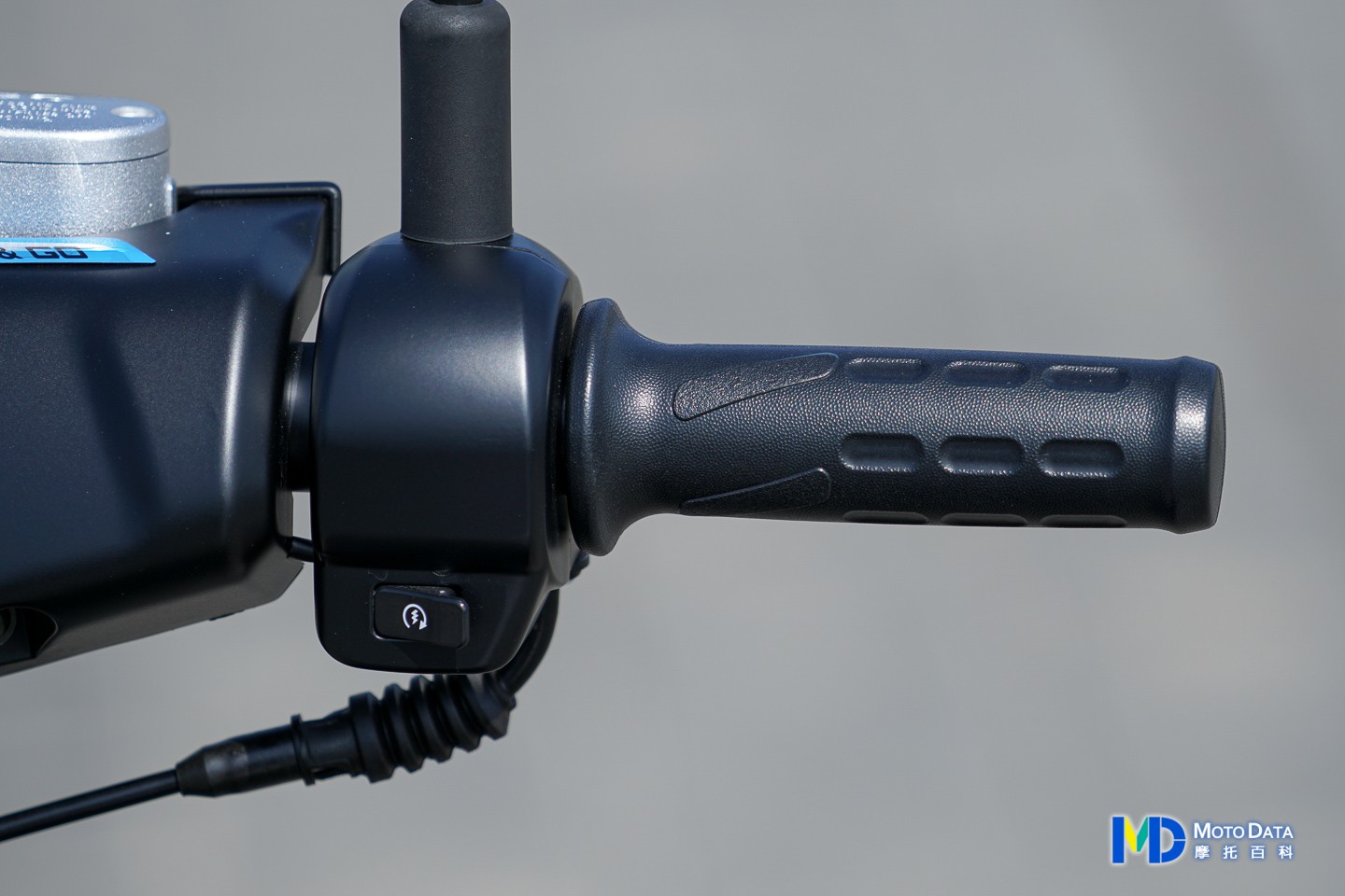 配備 Keyless 更實用 PGO Spring 125 B&W 特仕版都會體驗試駕 – MOTODATA 摩托百科