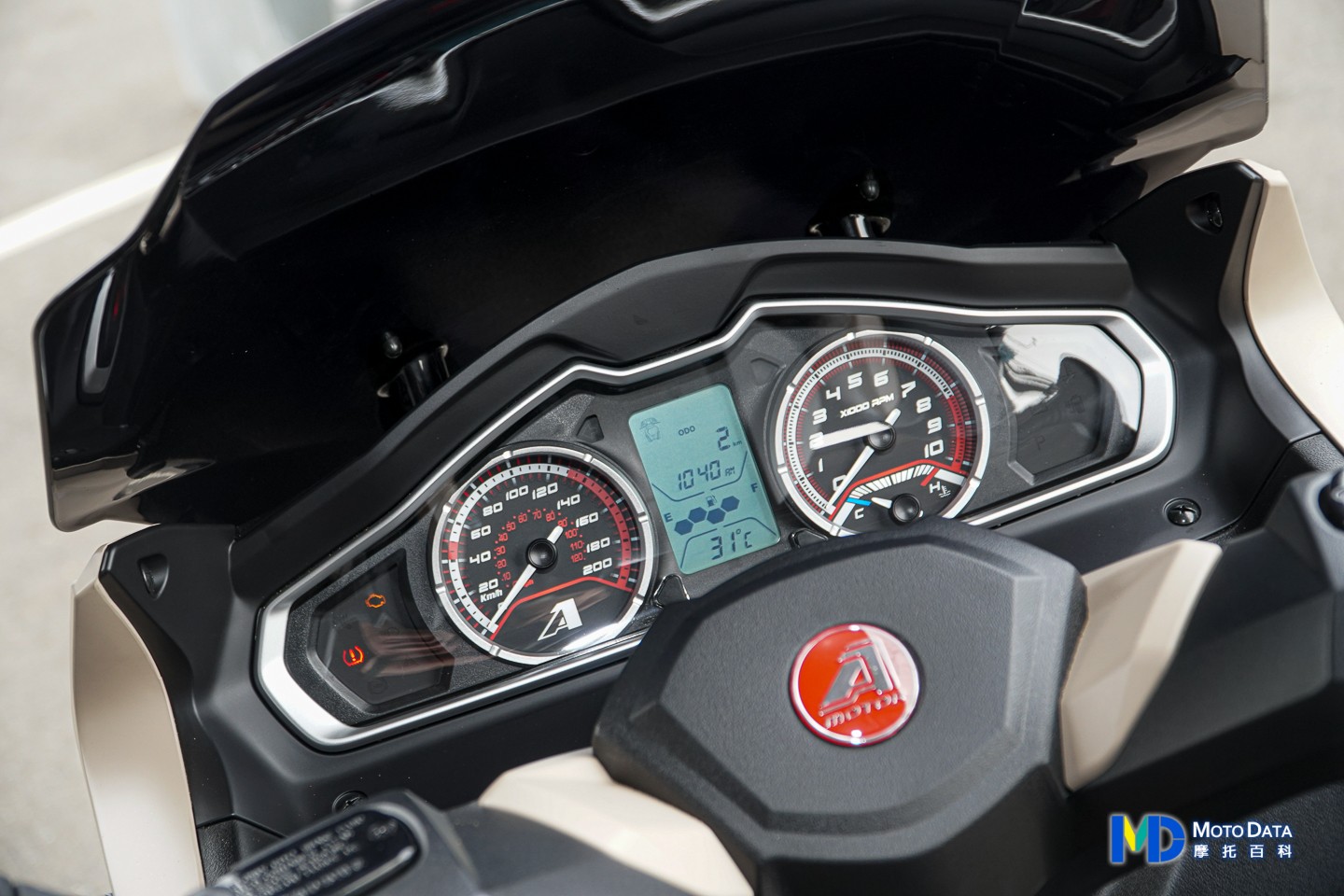 2023-Aeonmotor-STR250-3D350R-061 – MOTODATA 摩托百科