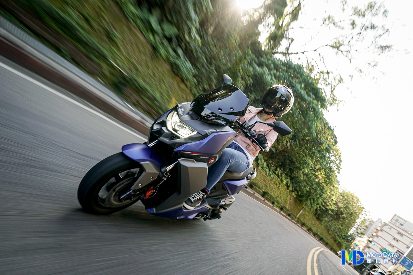 旗艦白牌動力卓越 Aeonmotor STR250 道路試駕 – MOTODATA 摩托百科