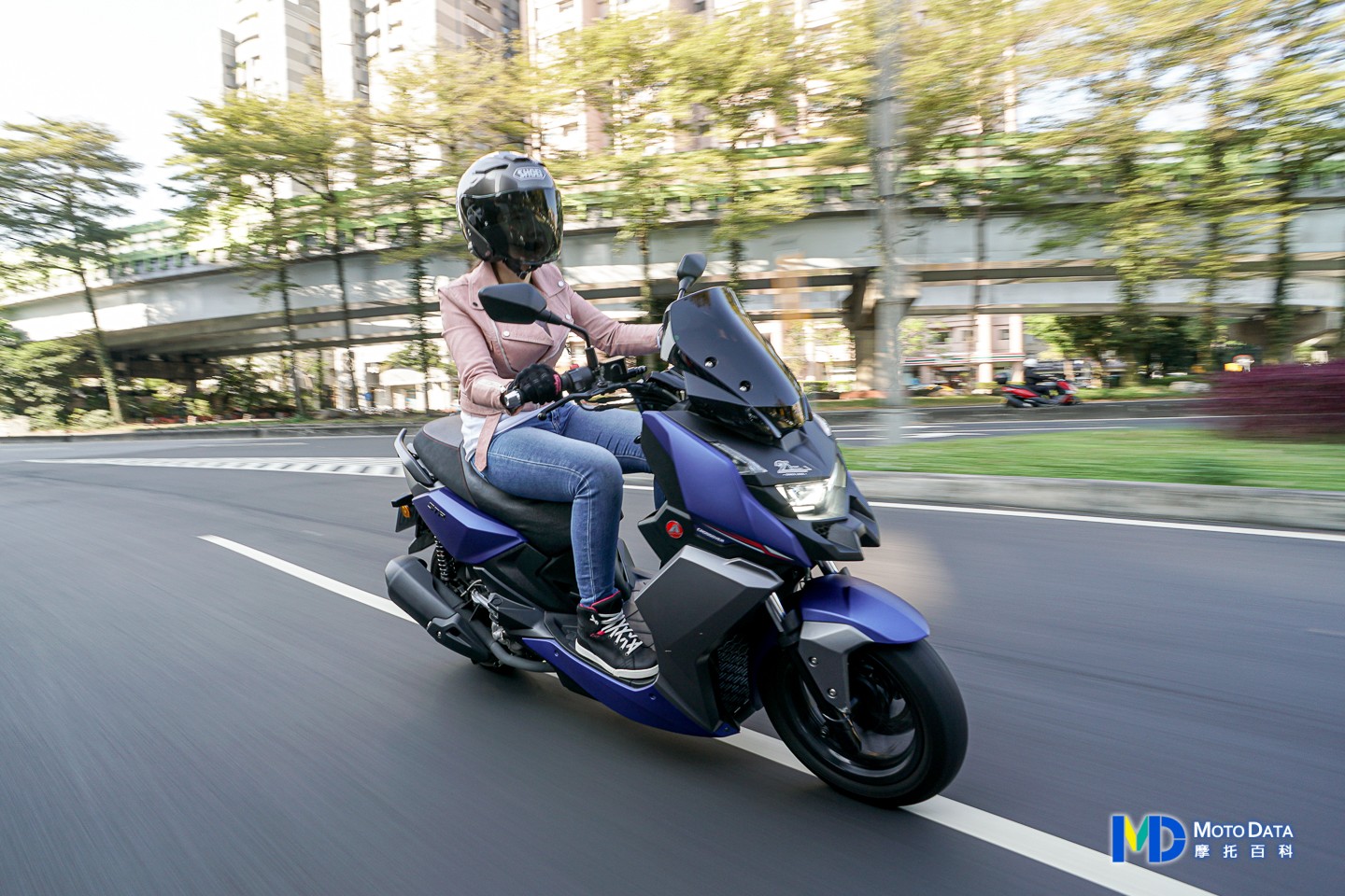 旗艦白牌動力卓越 Aeonmotor STR250 道路試駕 – MOTODATA 摩托百科