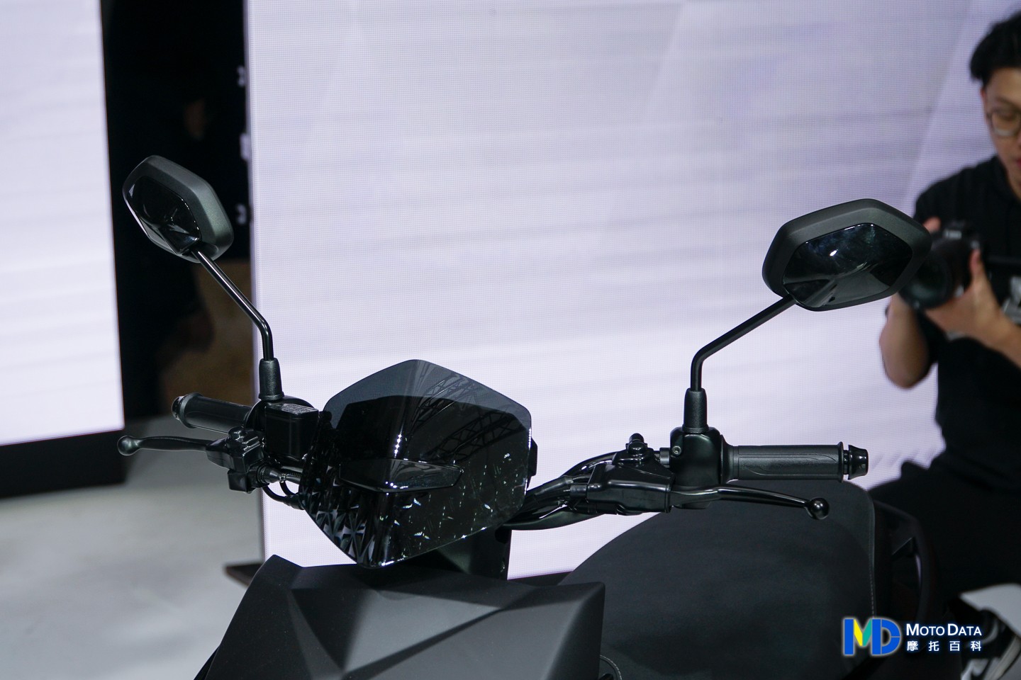 2024-YAMAHA-LIMIDeluxe-007 – MOTODATA 摩托百科