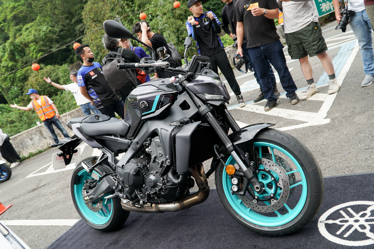 2024-YAMAHA-Cafe-005 – MOTODATA 摩托百科