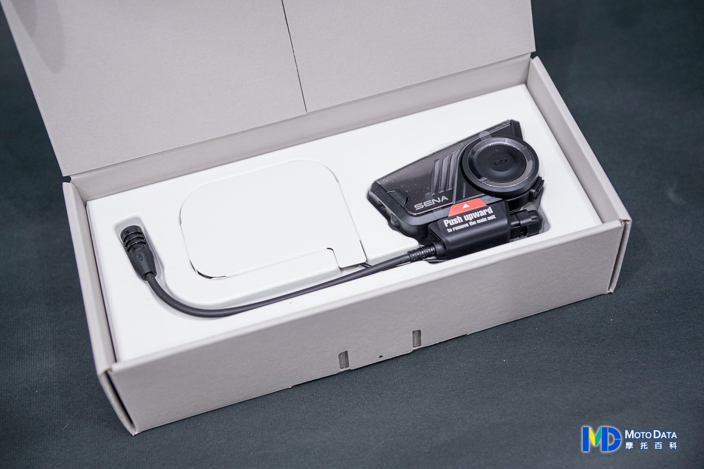 2025-SENA-60S-007 – MOTODATA 摩托百科