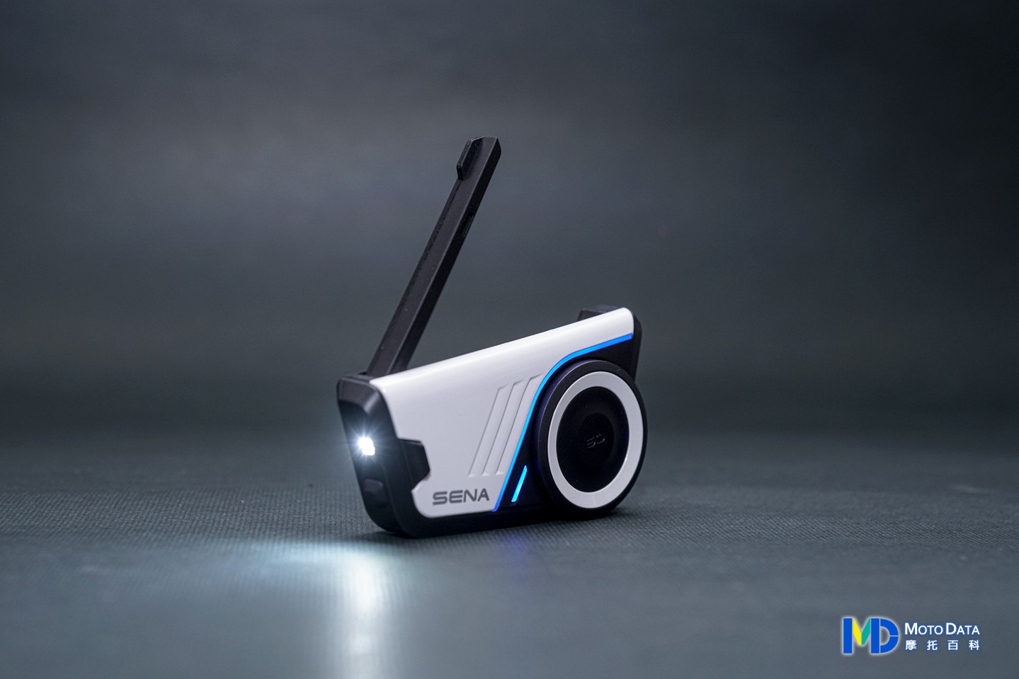 2025-SENA-60S-015 – MOTODATA 摩托百科