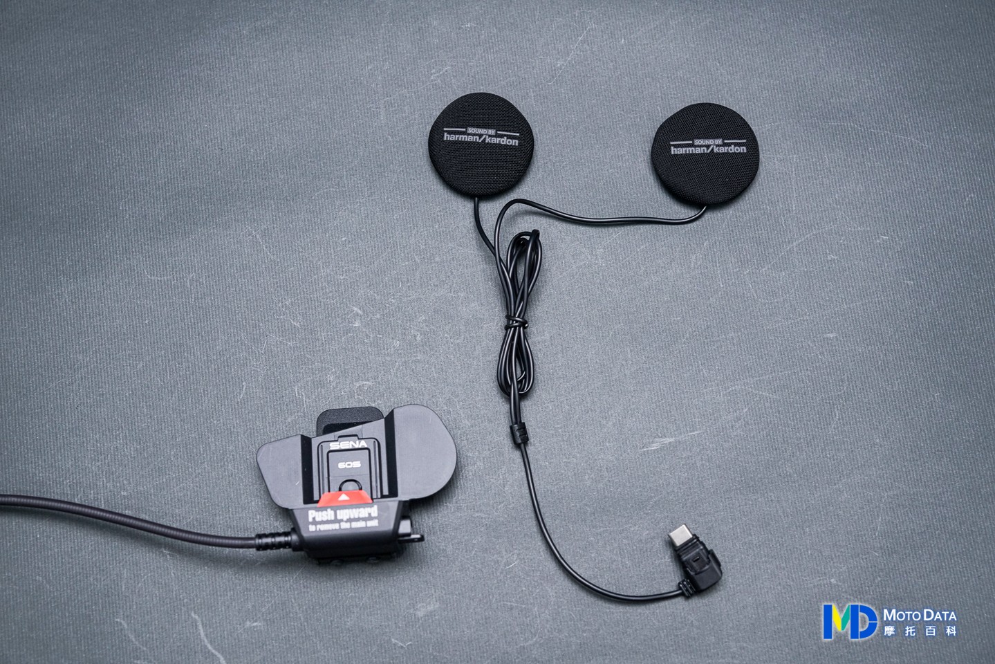 2025-SENA-60S-033 – MOTODATA 摩托百科