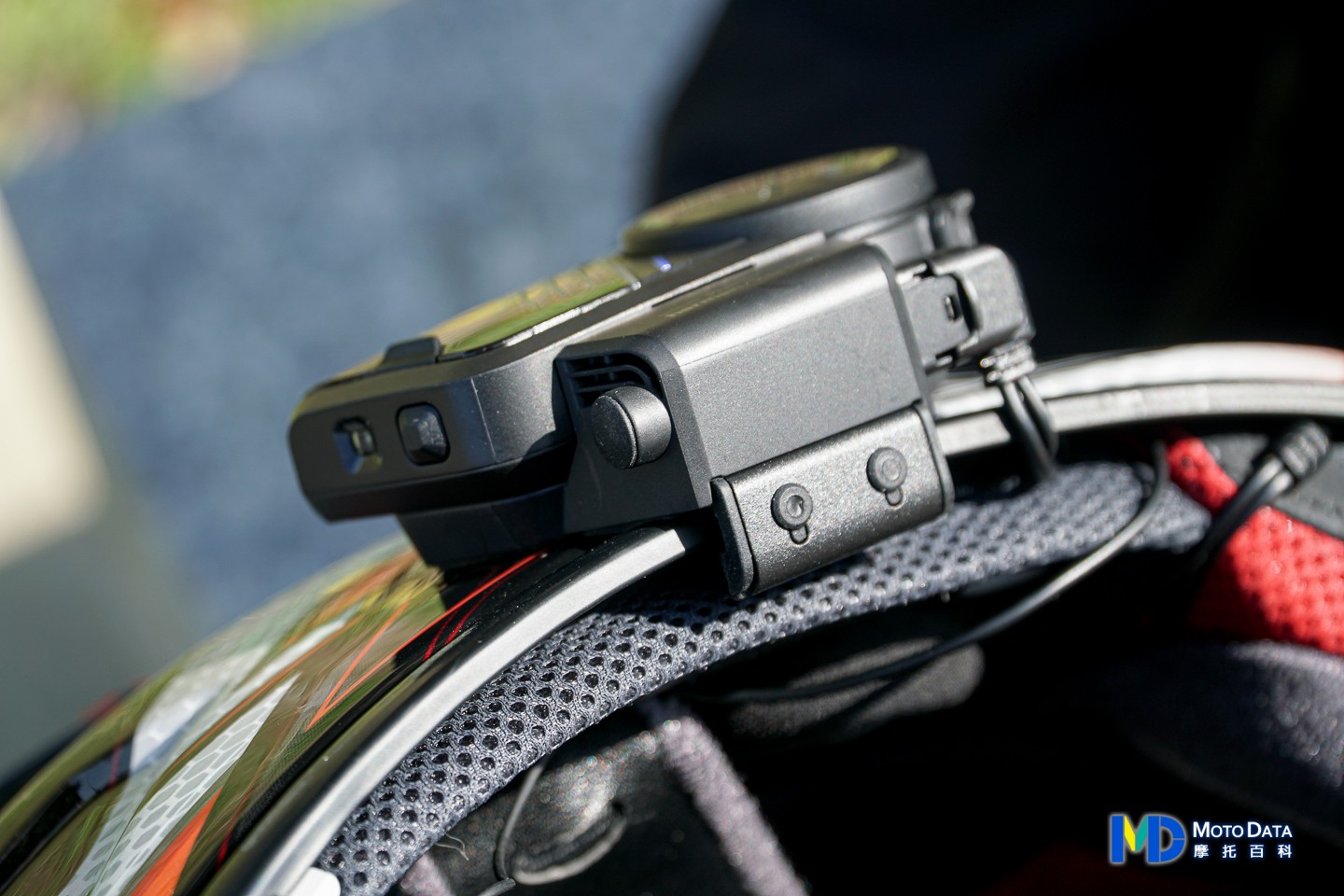 2025-SENA-60S-090 – MOTODATA 摩托百科