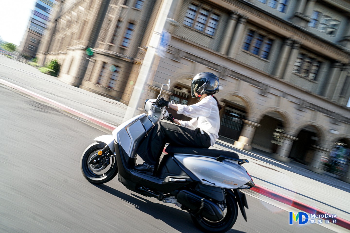 內外全面升級的移動新美學 SYM Fiddle DX 158 道路試駕 – MOTODATA 摩托百科