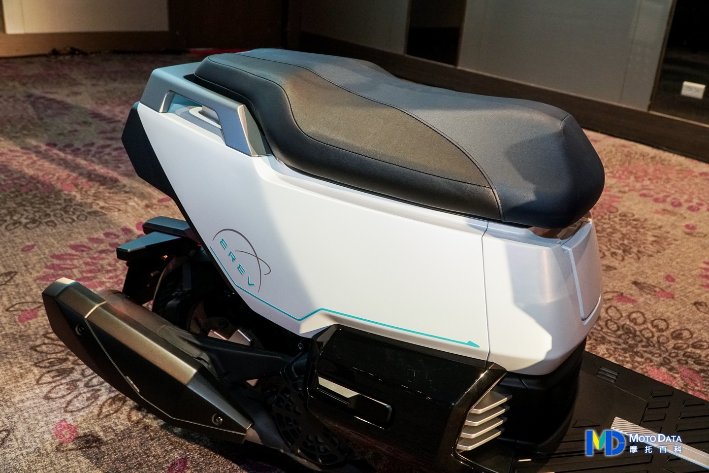 【現場採訪】三公升汽油可以跑 325 公里的 EREV 增程式電動車！SYM 三陽 PE3 技術簡報與工程概念實車欣賞！ – MOTODATA ...